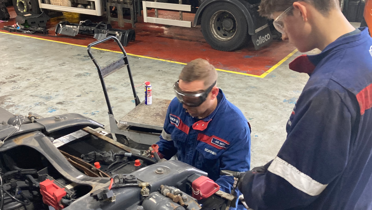 Apprenticeships | Scania United Kingdom