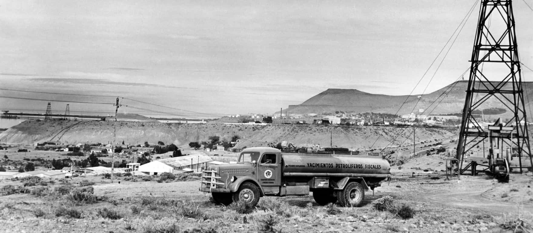 1969: Introduction of the legendary V8 engine | Scania Group