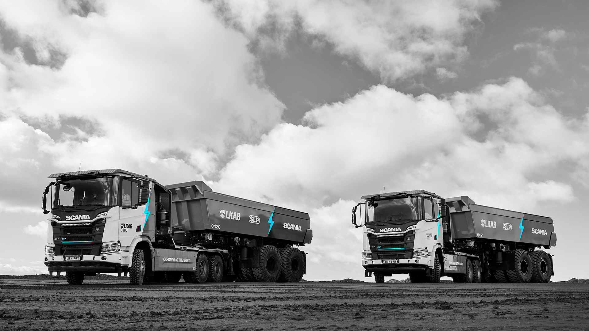 Watch our electric tipper truck in action at a mine | Scania Group