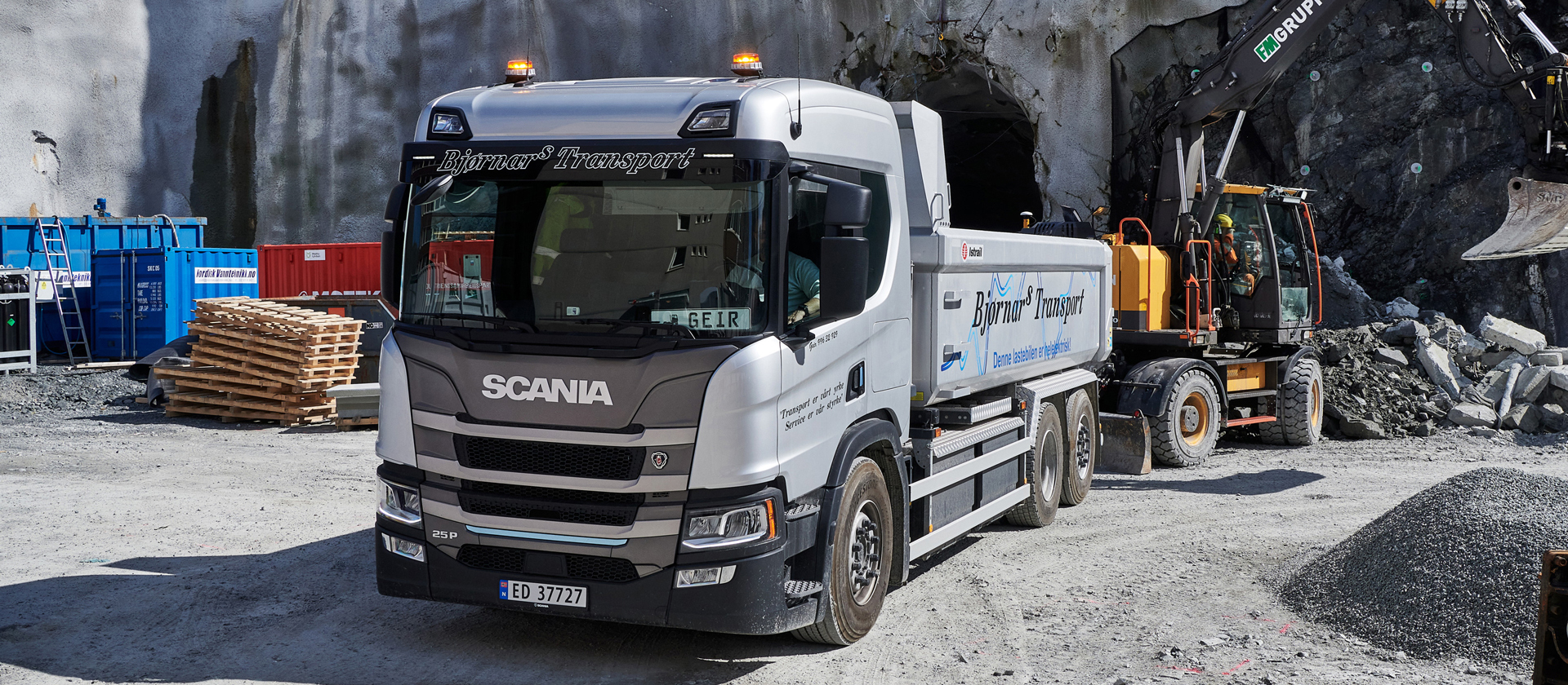Bjørnars Transport pioneers with electric trucks in Bergen | Scania Group