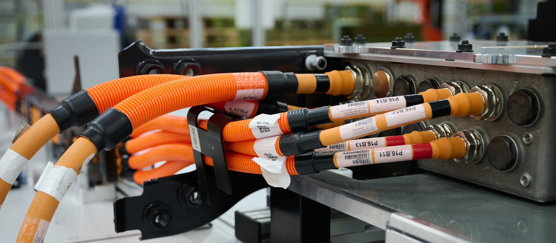 Electric milestone reached with new cable factory | Scania Group