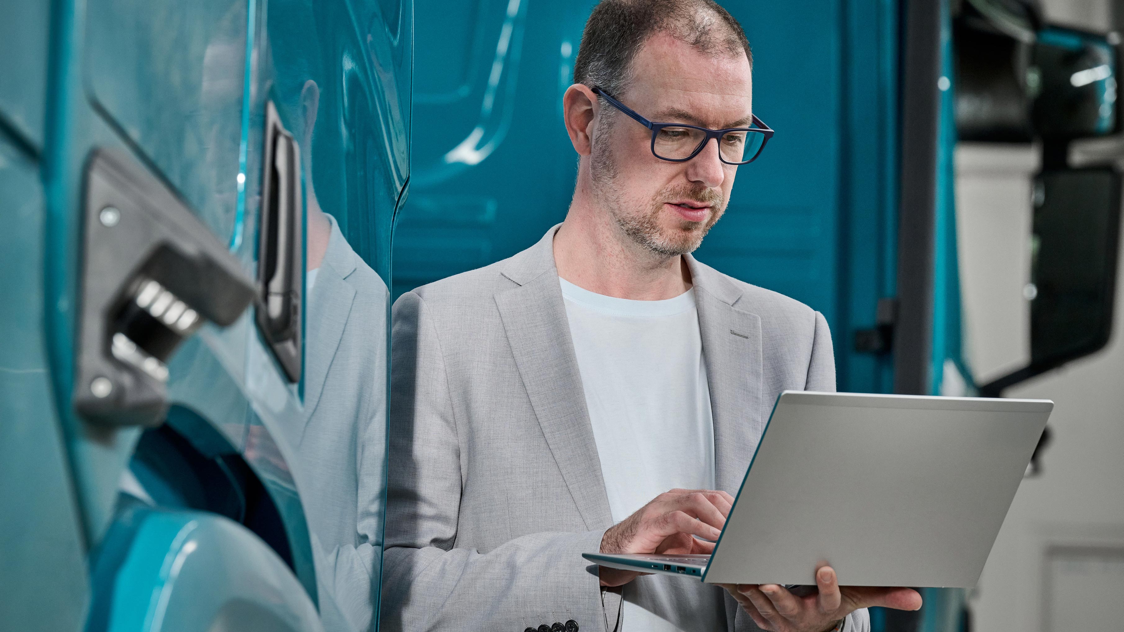 A century of innovation – Scania’s legacy in defence | Scania Group