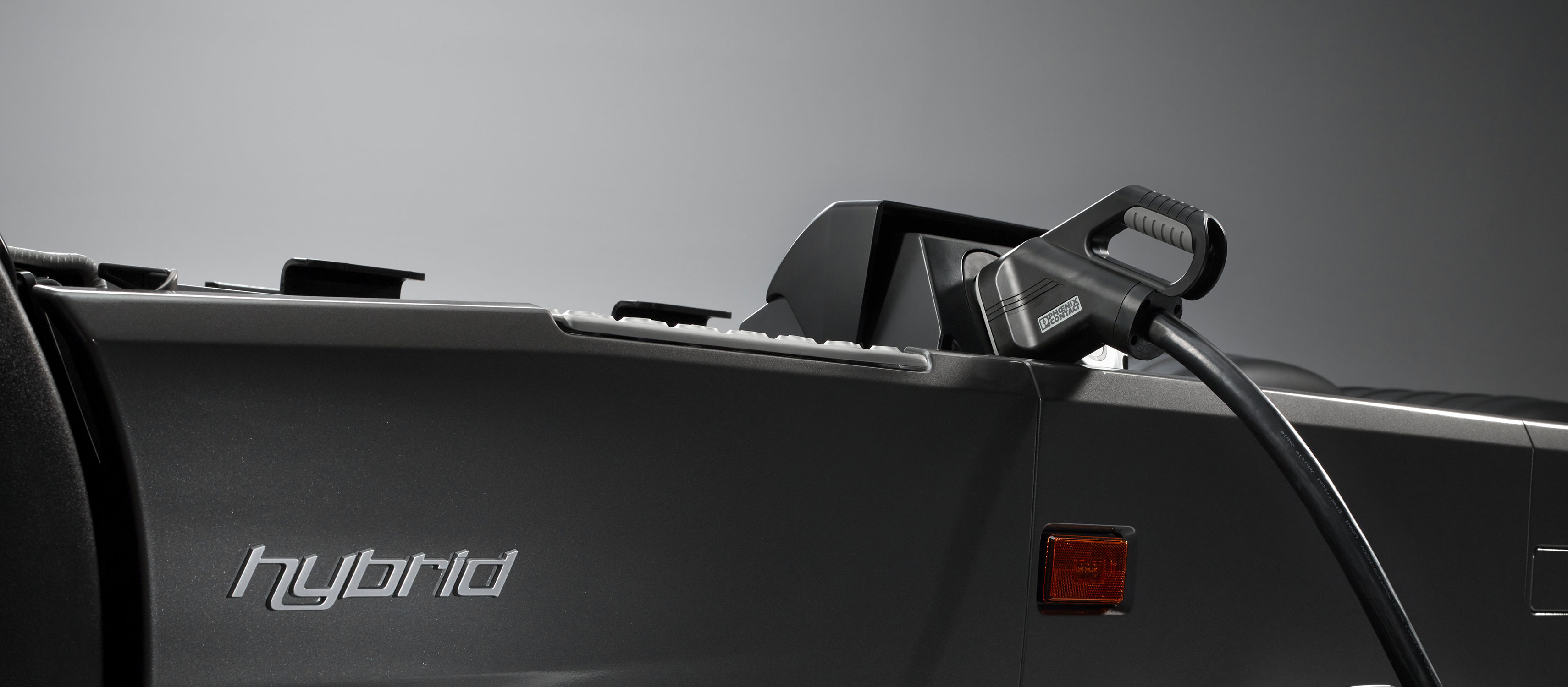Versatile hybrid trucks for urban applications | Scania Group