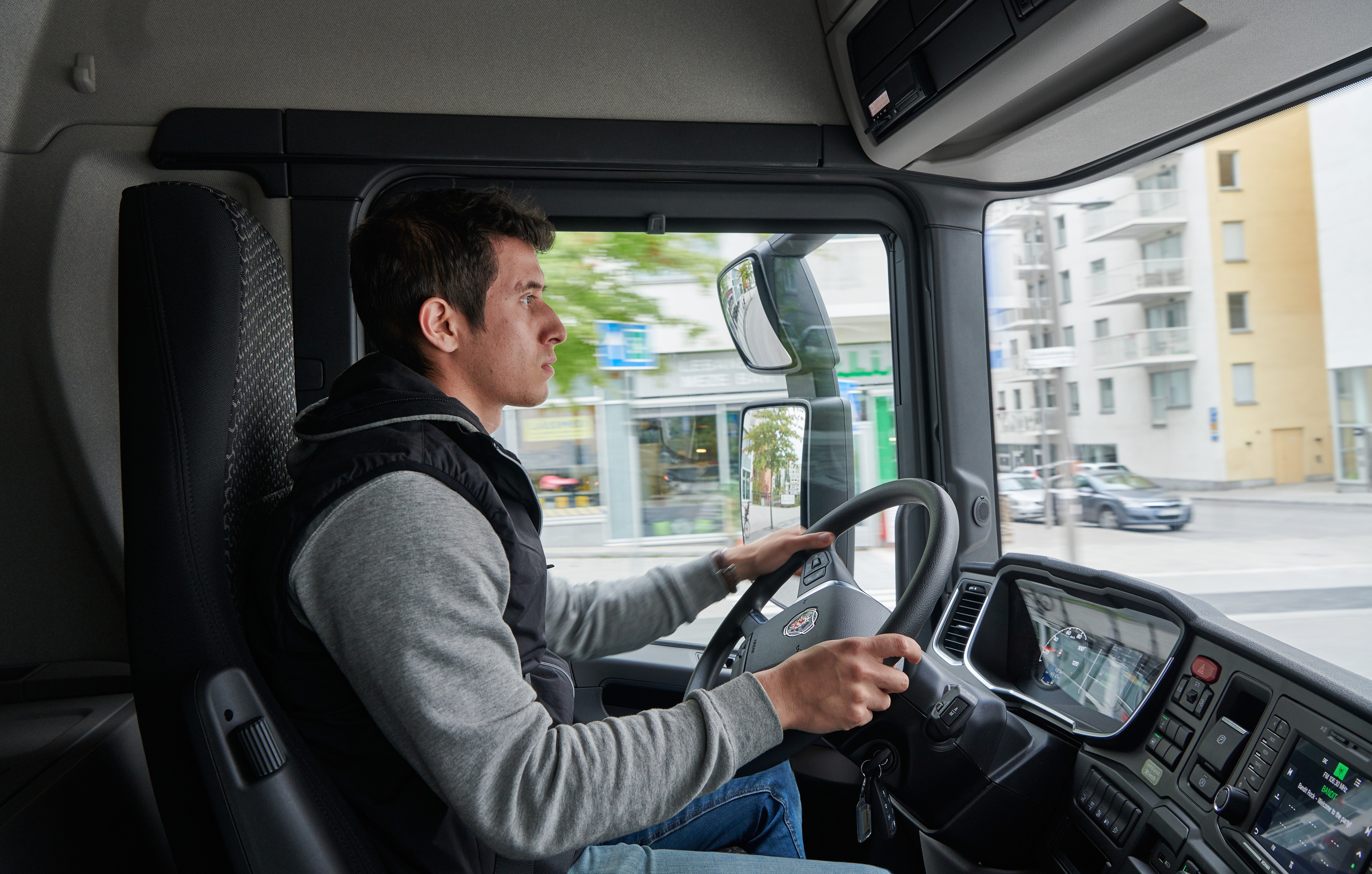 Scania P-series: Urban Power & Efficiency | Scania Group