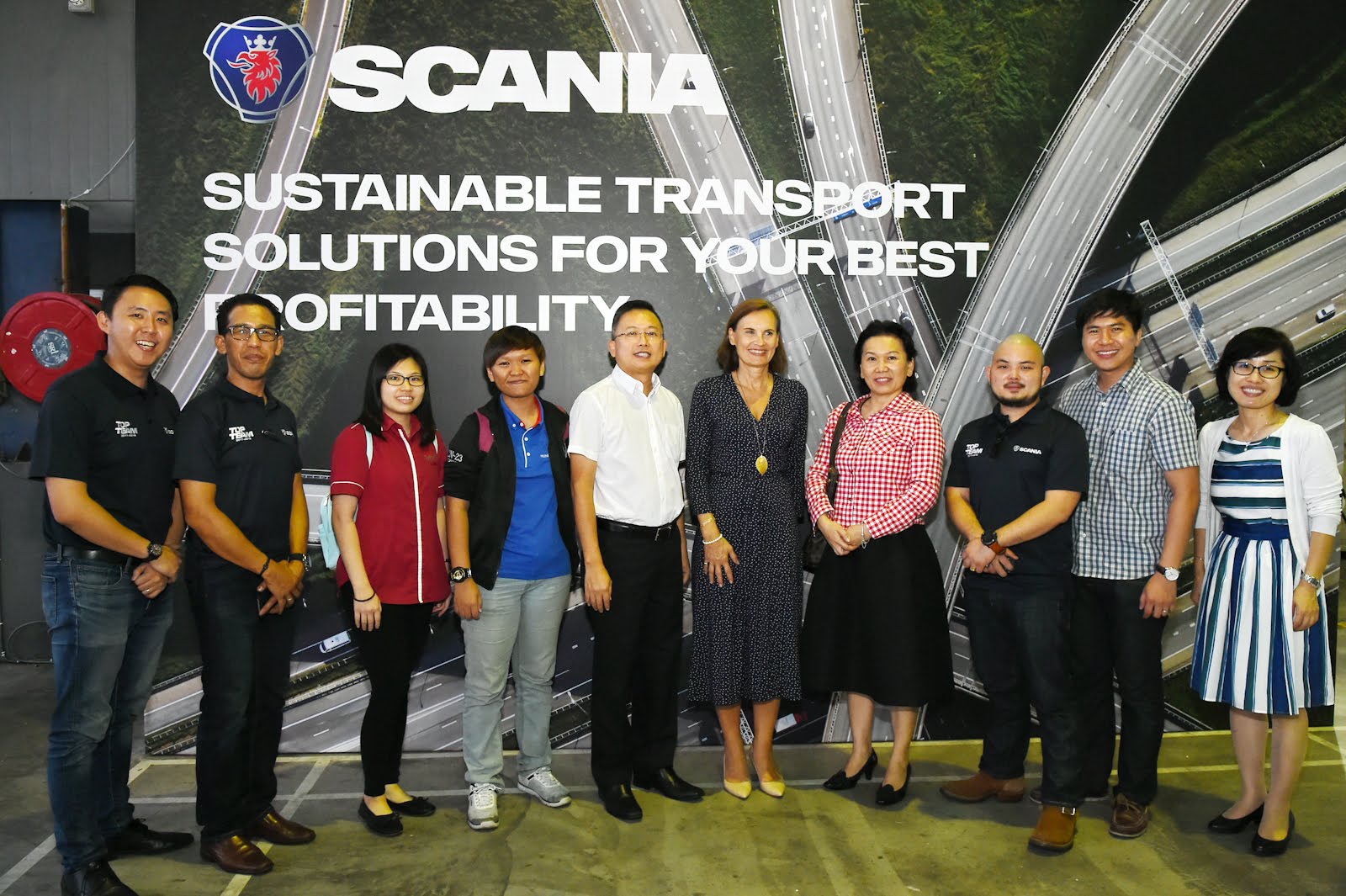 CUSTOMERS JOIN SCANIA MALAYSIA’S FAMILY DAY IN IPOH AS THEIR OWN SCANIA ...