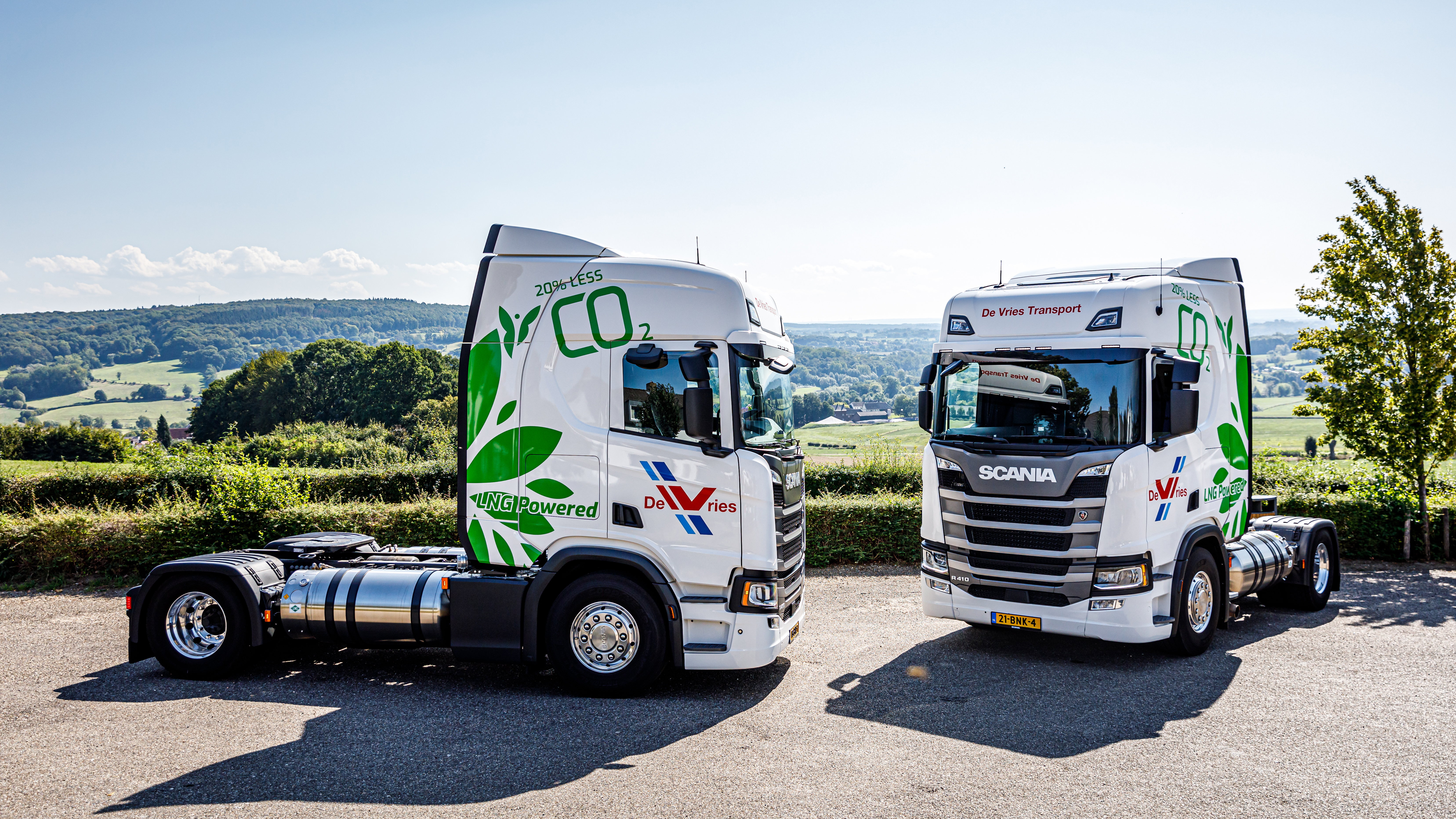 Twee Scania LNG-trekkers voor De Vries Hoensbroek | Scania Nederland