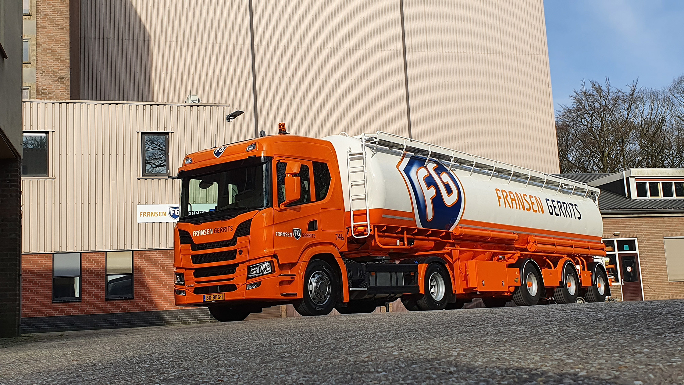 Aflevering eerste Scania Gryphus 8x8 aan Defensie | Scania Nederland