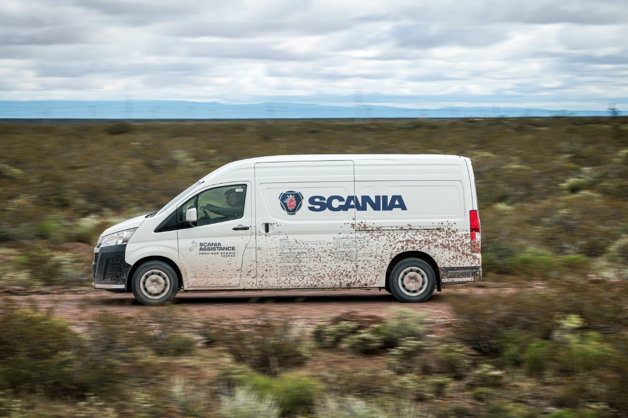 SCANIA ASSISTANCE CELEBRA 25 AÑOS DE COMPROMISO Y ATENCIÓN PERMANENTE ...