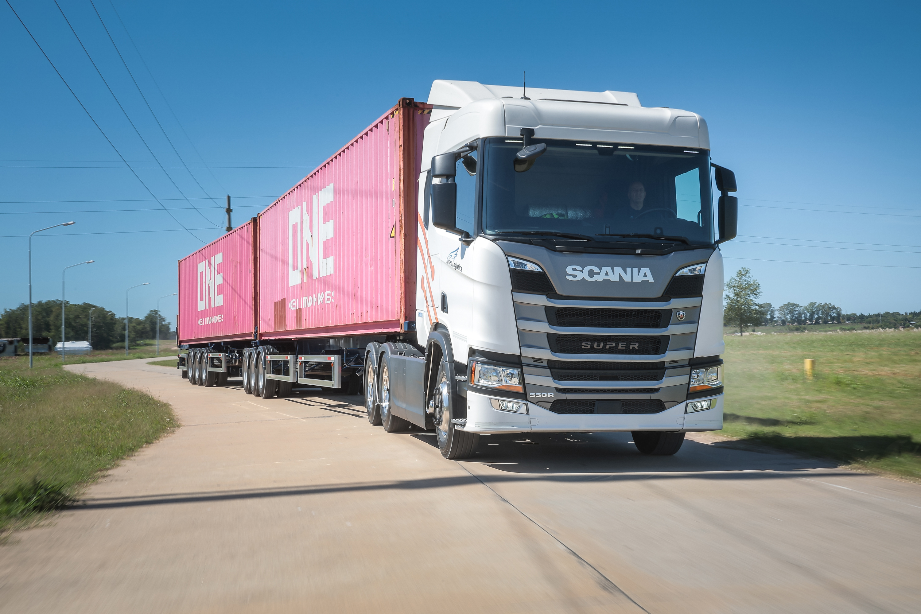 Scania Súper 550: la opción más eficiente para la nueva era de bitrenes ...