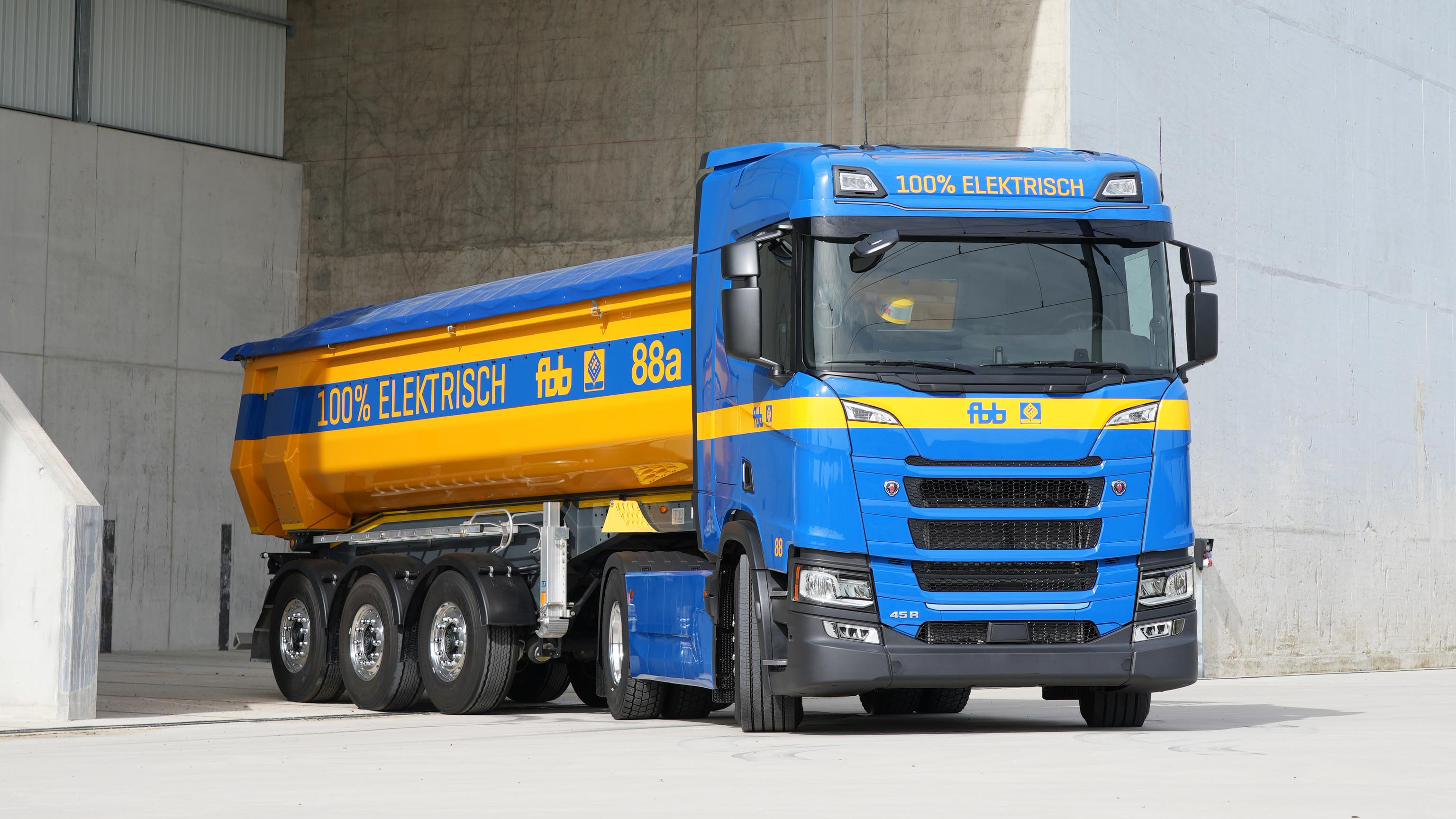 Erstes Schweizer Kunden BEV-Fahrzeug (Battery Electric Vehicle) konnte ...