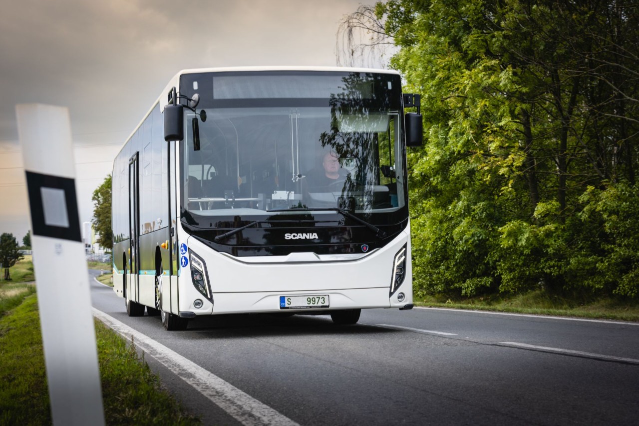 Kvalita za atraktivní cenu: Scania uvádí zcela novou řadu autobusů ...