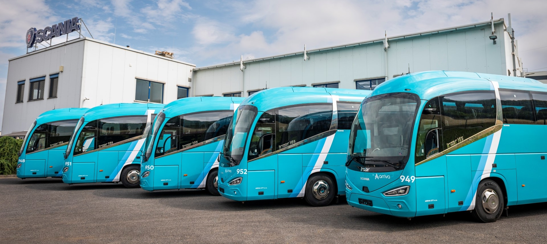 První autobusy s digitálními zrcátky v Česku: Společnost Arriva ...