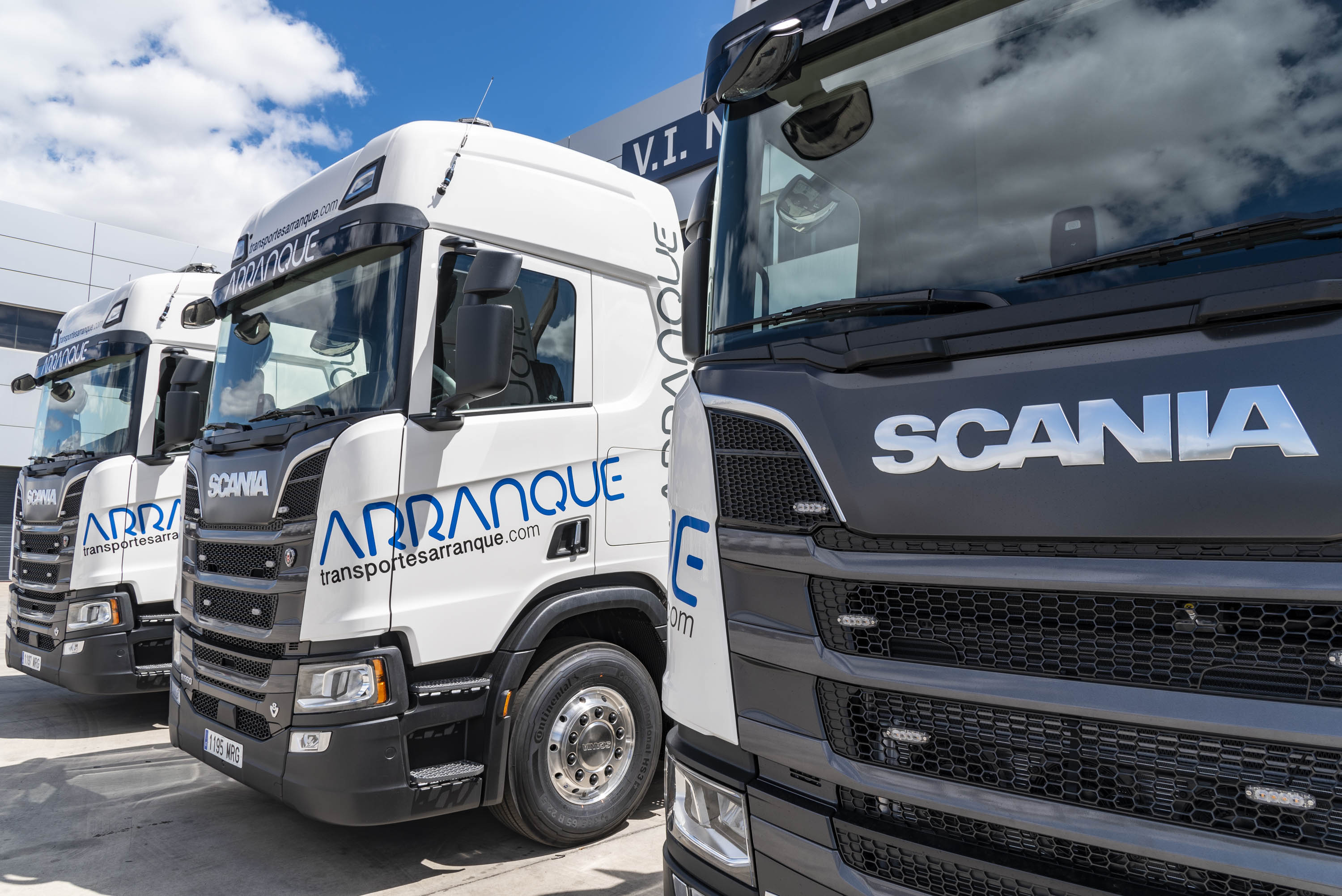 Arranque incorpora 3 Scania V8 para transporte especial | Scania España