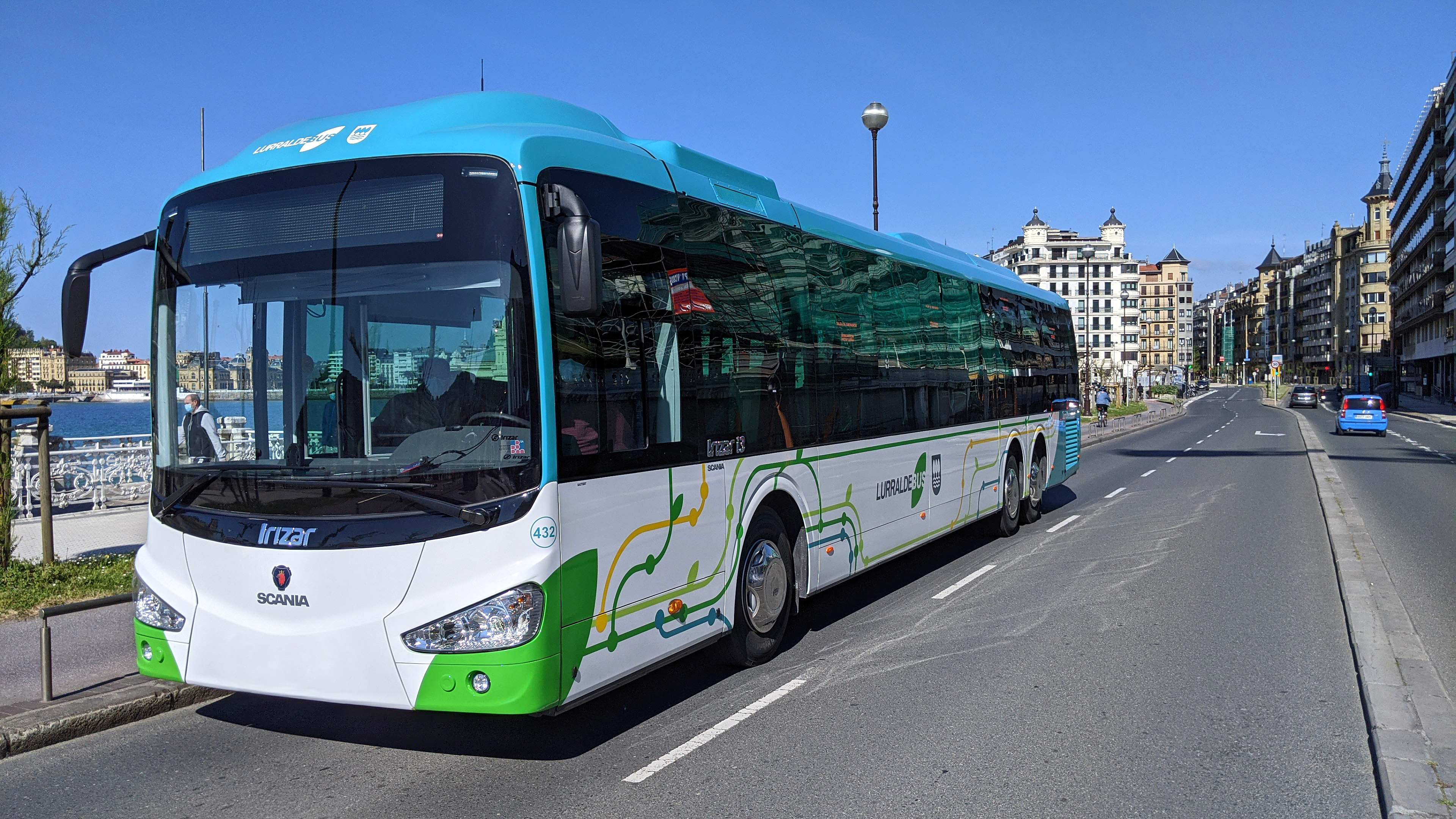 Transitia y ALSA ponen en marcha 30 buses híbridos de Scania para ...