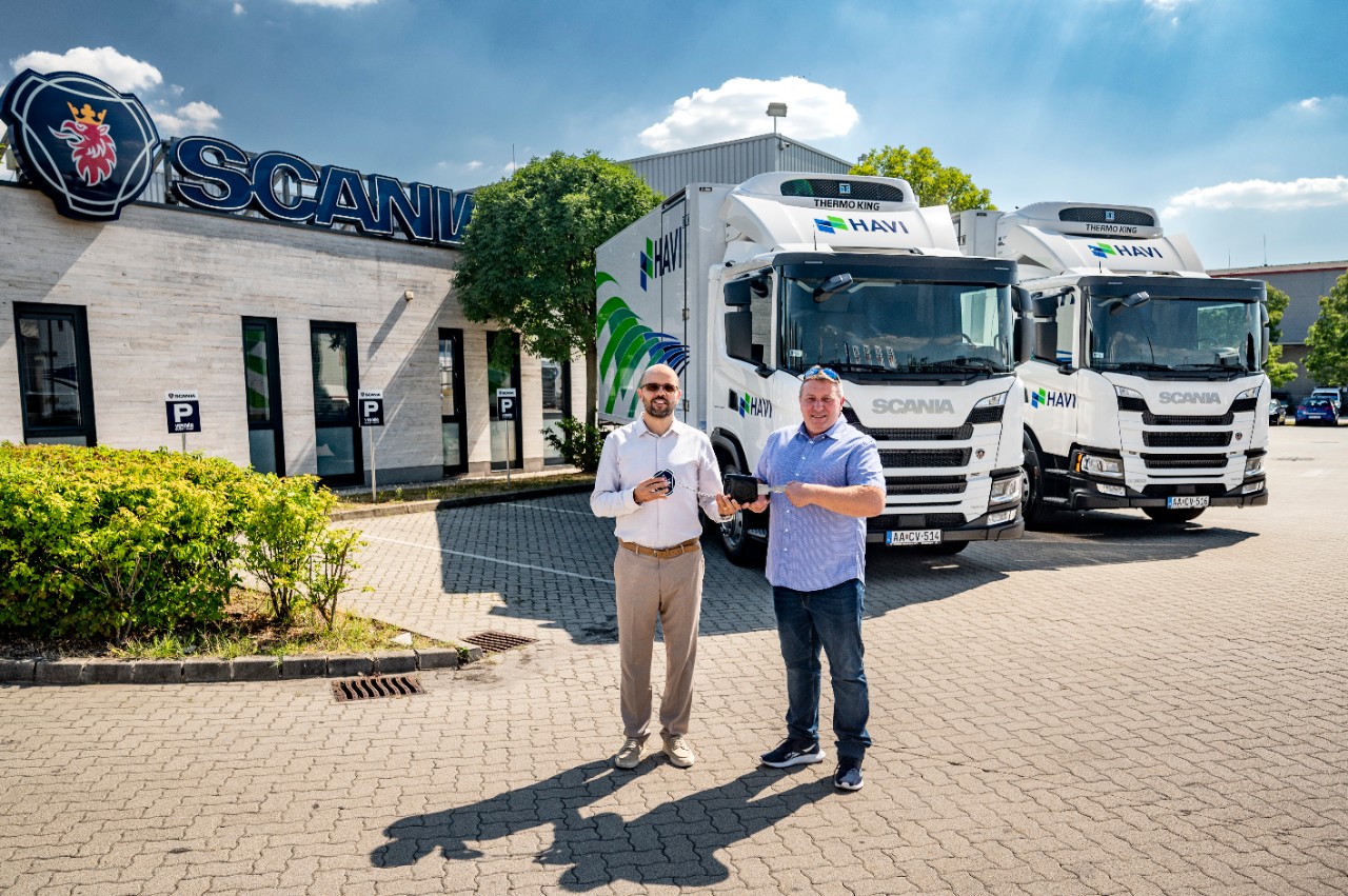 Forgalomba álltak hazánk első hibrid Scaniái | Scania Magyarország