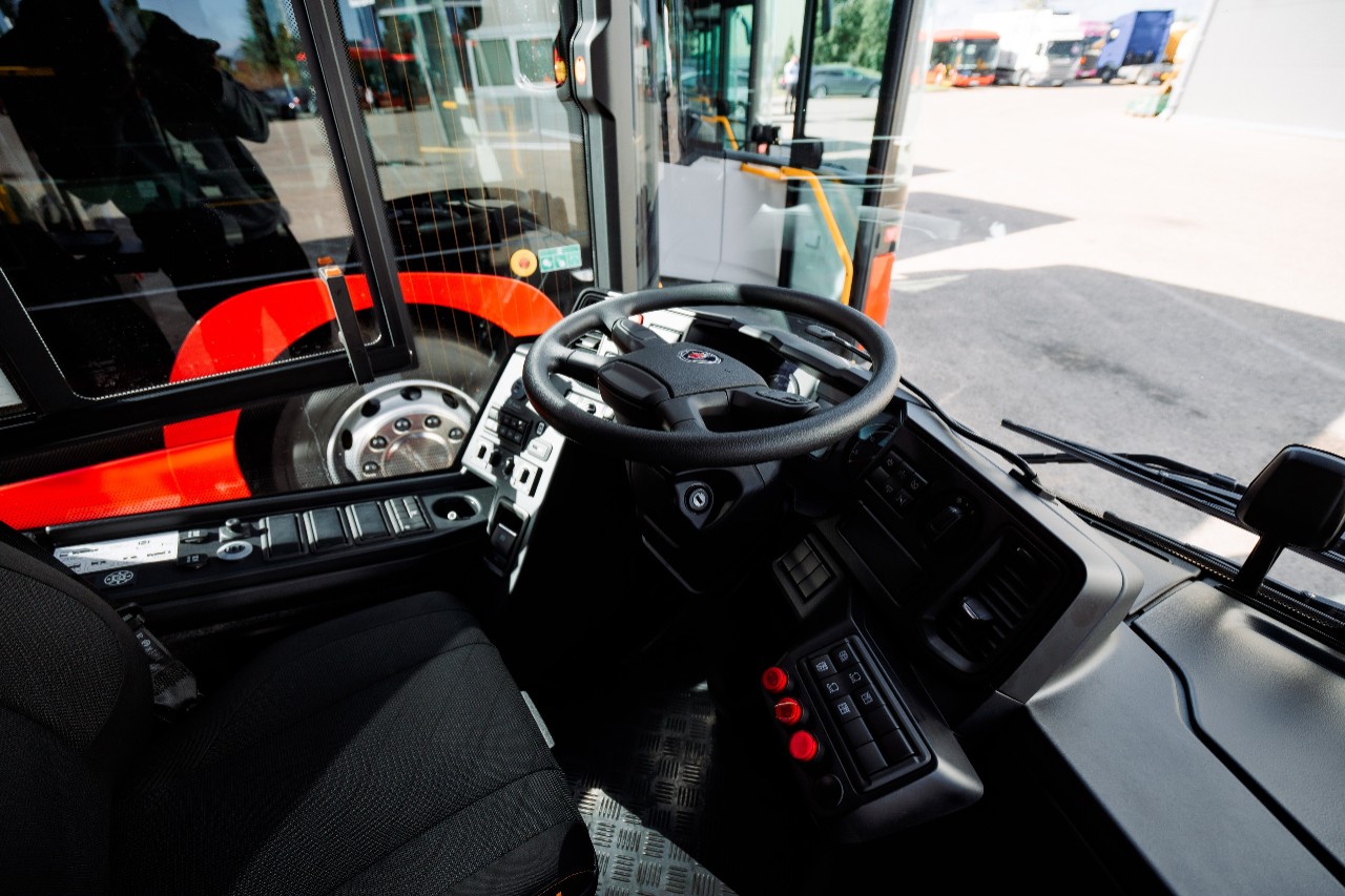 Scania Latvia piegādā 20 saspiestās gāzes autobusus uzņēmumam AS ...