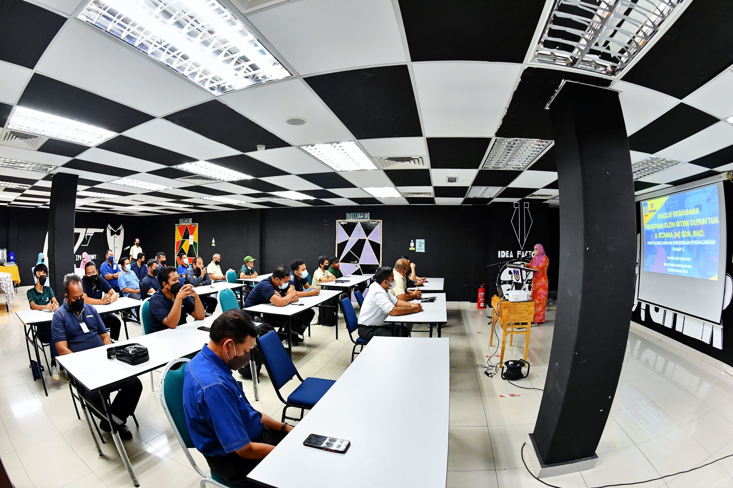 SCANIA ACCREDITED AS THE FIRST HEAVY COMMERCIAL VEHICLE MANUFACTURER IN ...