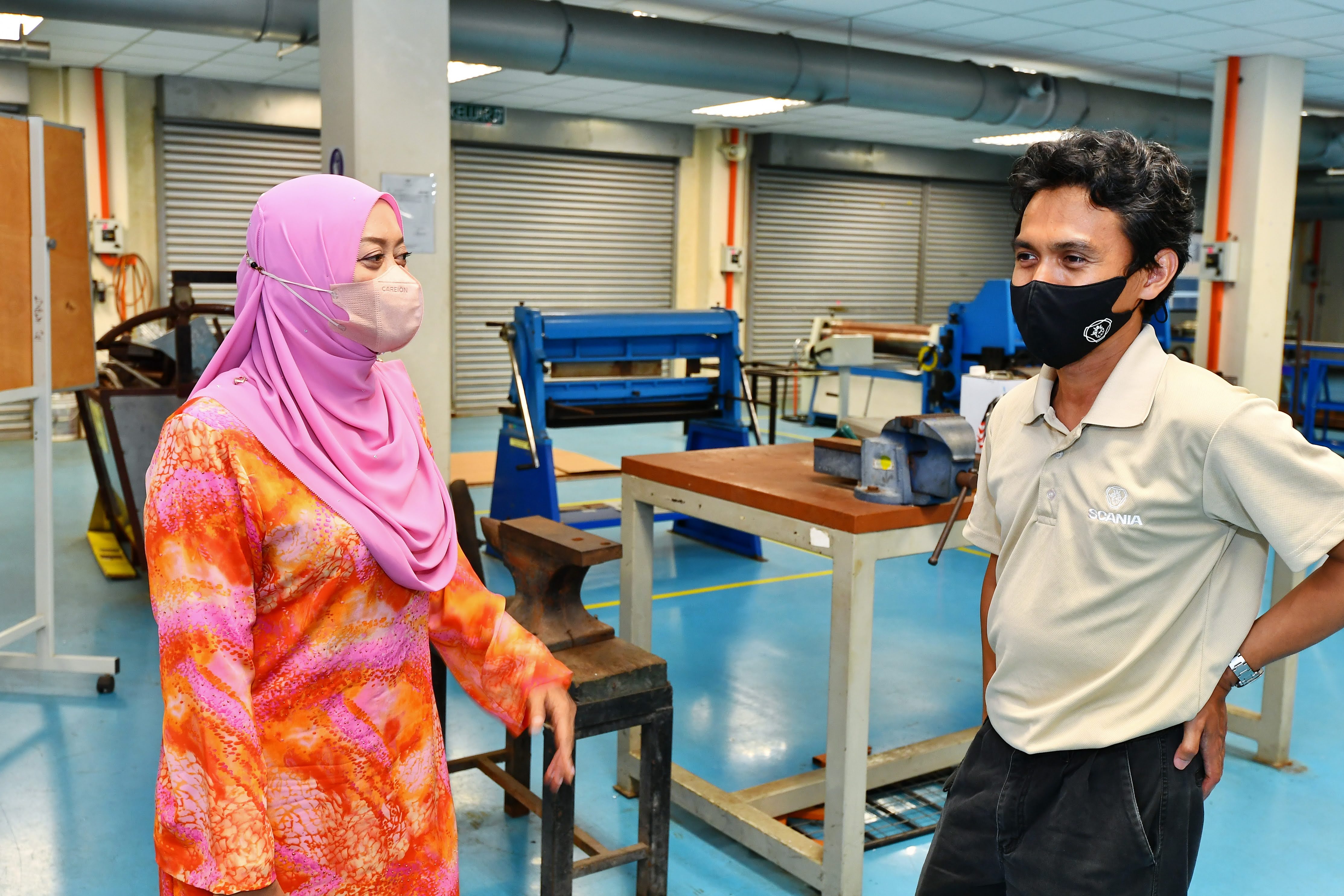 SCANIA ACCREDITED AS THE FIRST HEAVY COMMERCIAL VEHICLE MANUFACTURER IN ...