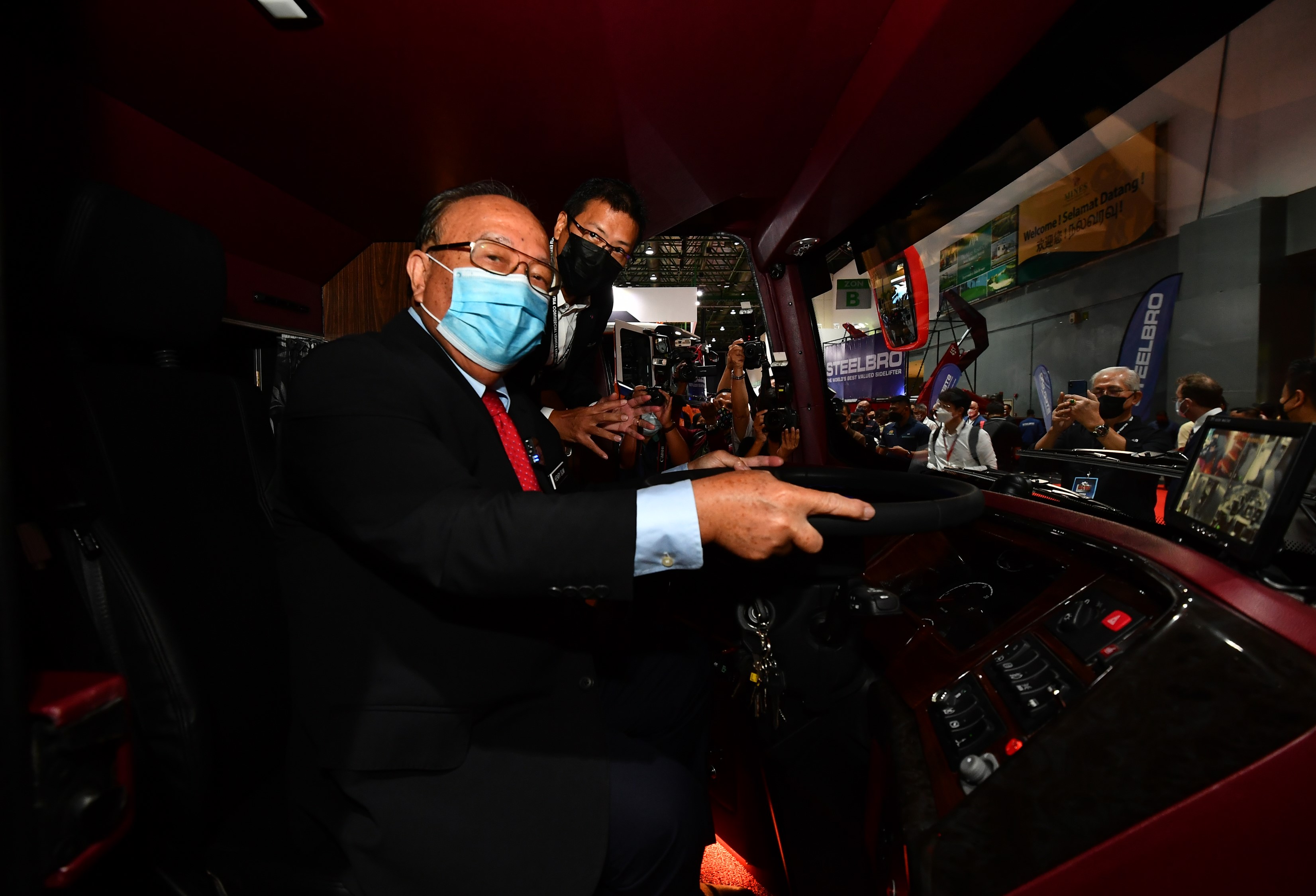 SCANIA UNVEILS SUSTAINABLE PARTNERSHIPS OF FIRST ADAS AND FIRST EURO V ...