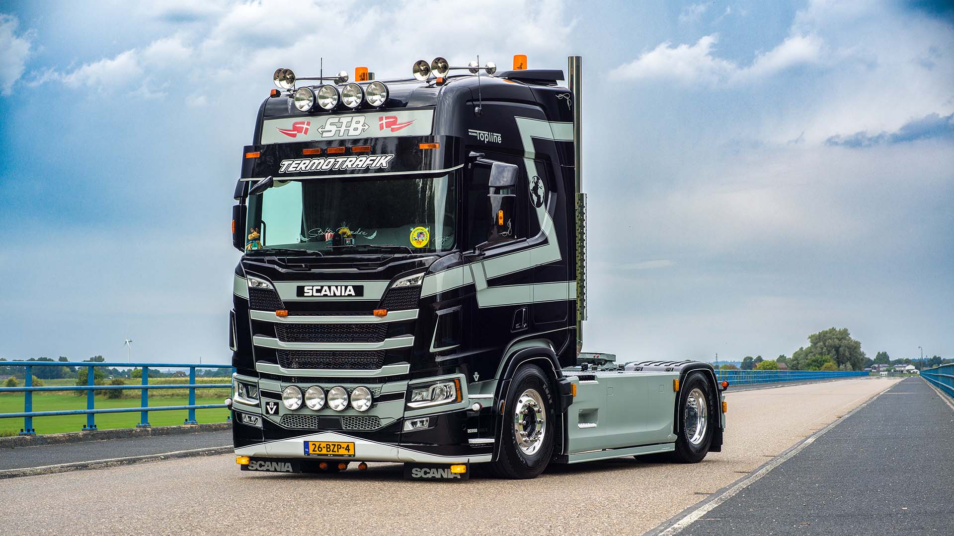 Een persoonlijke truck voor een gepassioneerde ondernemer: STB a/s ...