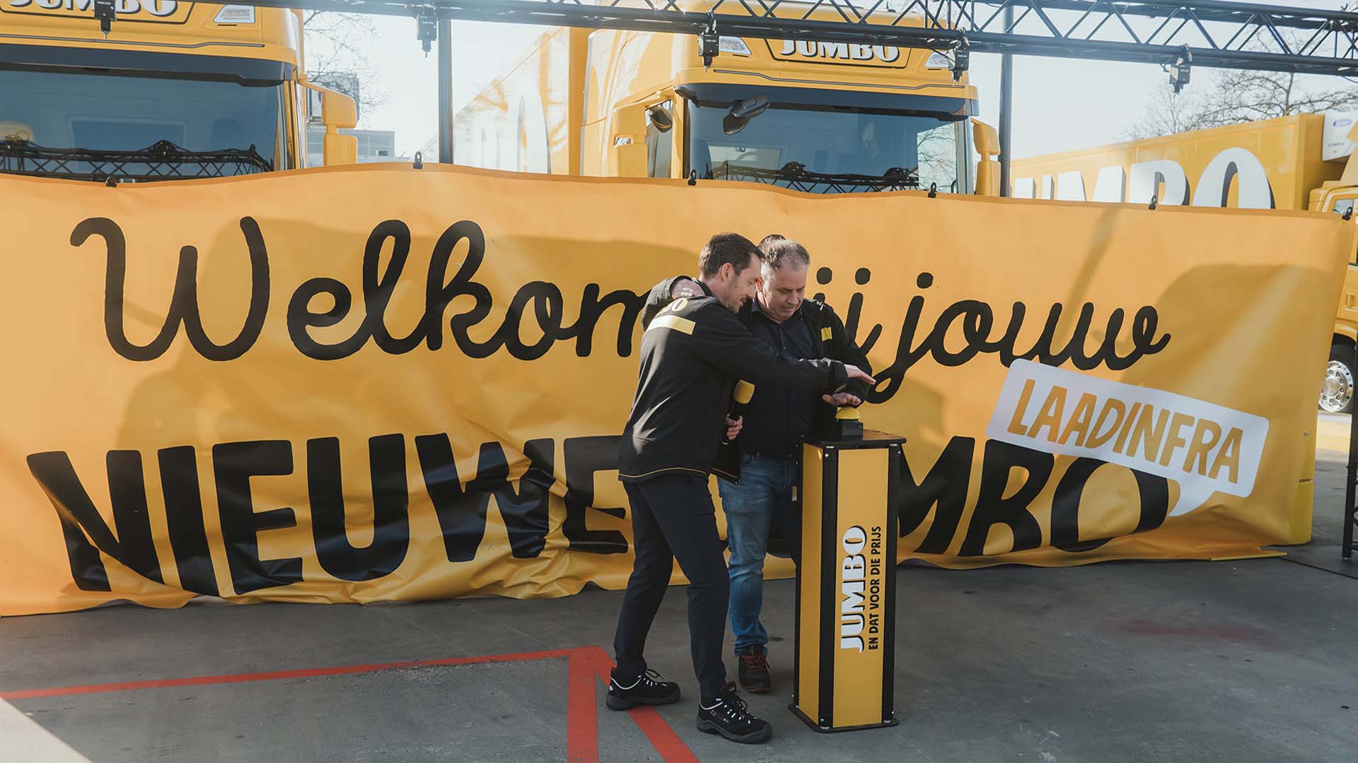 Scania en Jumbo versterken samenwerking in elektrificering transport ...