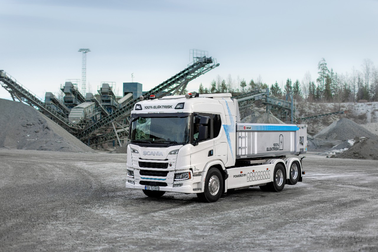 Norsk Scania investerer tungt i utslippsfrie demobiler | Scania Norge