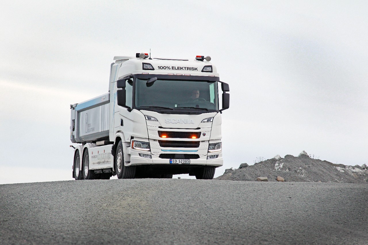 Norsk Scania investerer tungt i utslippsfrie demobiler | Scania Norge
