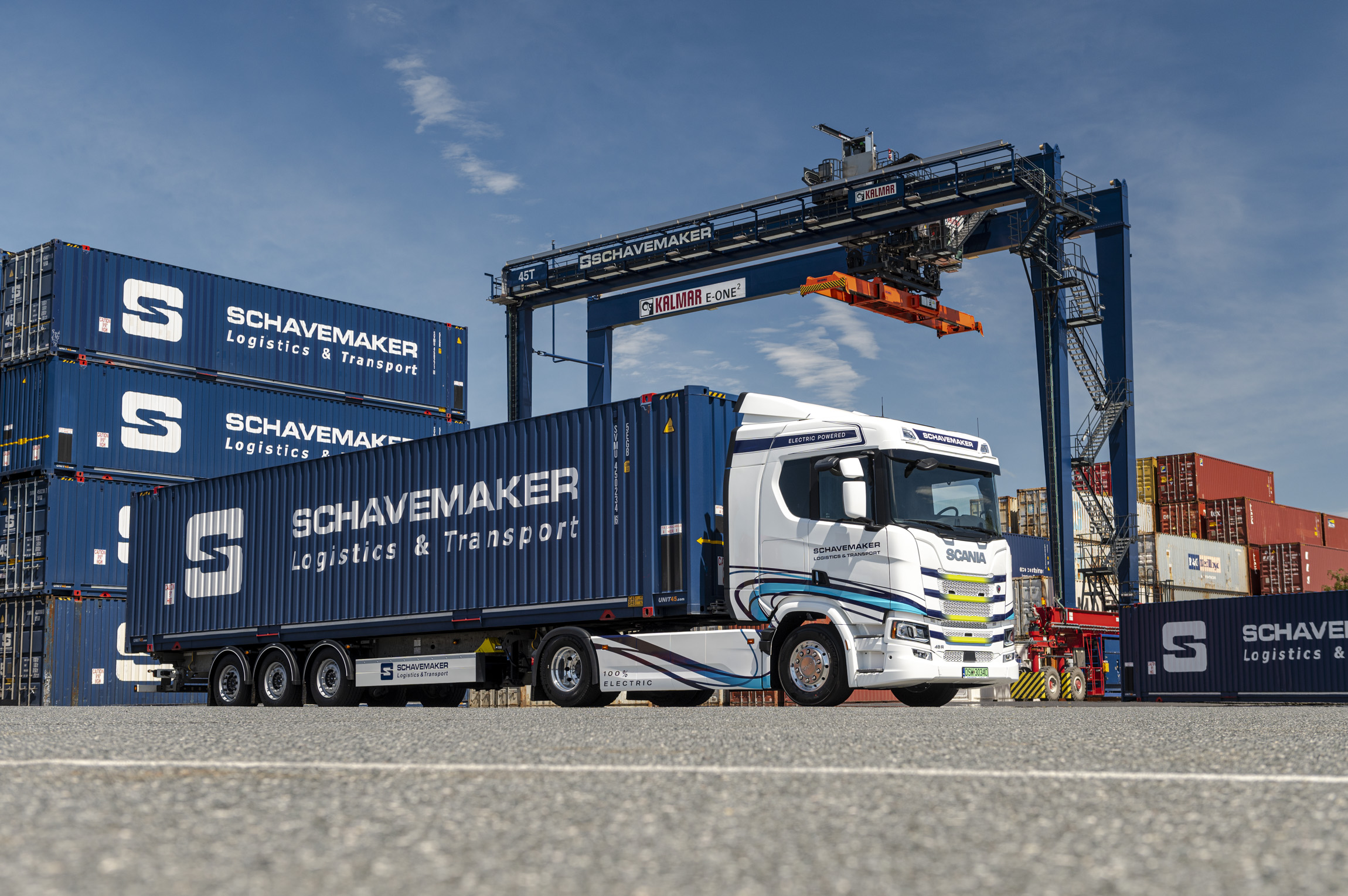 Pierwszy w Polsce elektryczny ciągnik Scania w firmie Schavemaker ...