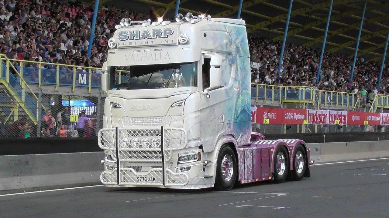 Hall of Fame: Sharp Freights Scania 770 S V8 | Scania United Kingdom