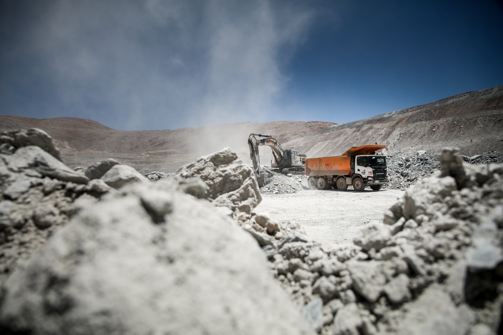 Vehículos de apoyo para la industria minera | Scania Chile