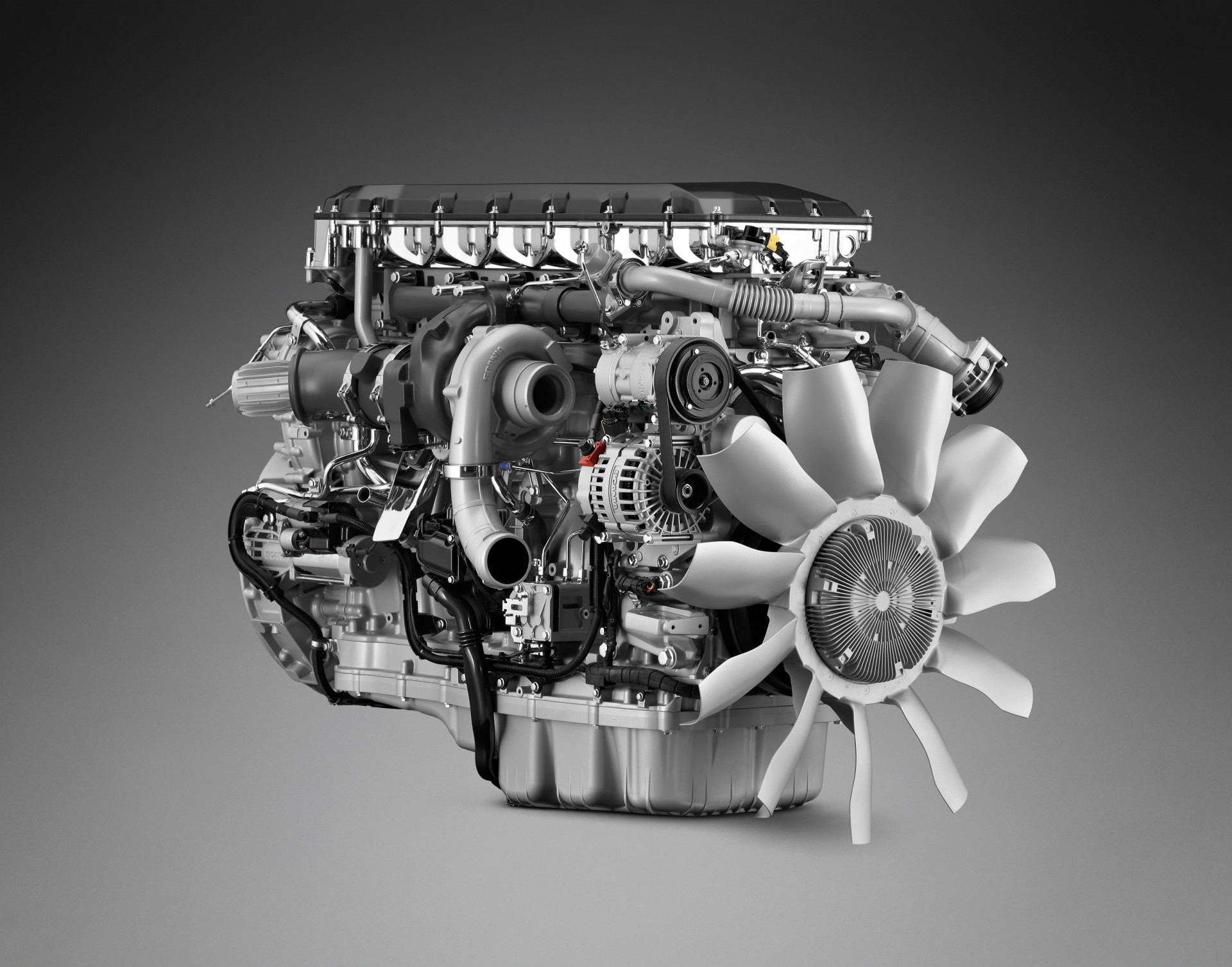 The beating heart of the new powertrain | Scania Global