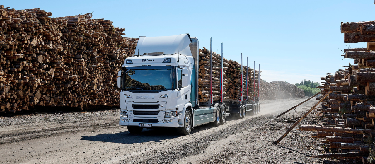 The silent 70-tonne Scania timber truck | Scania Group
