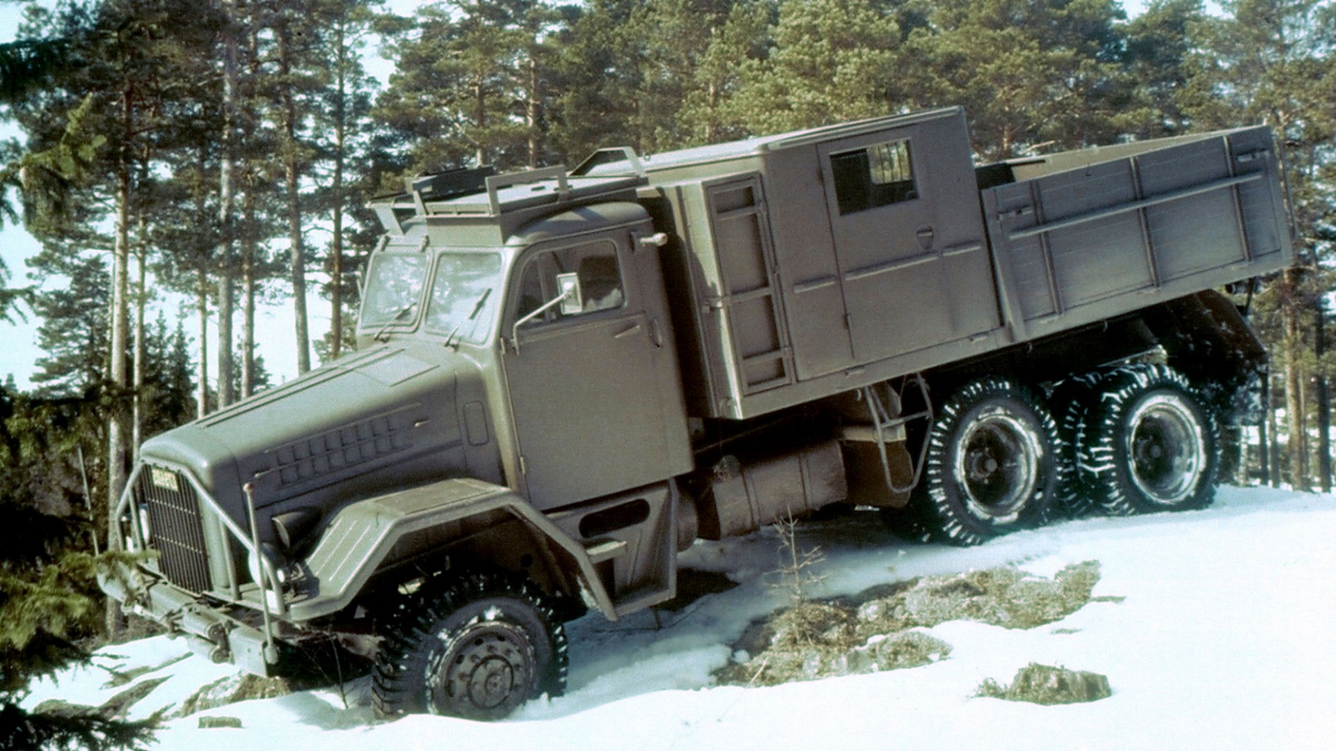 A century of innovation – Scania’s legacy in defence | Scania Global
