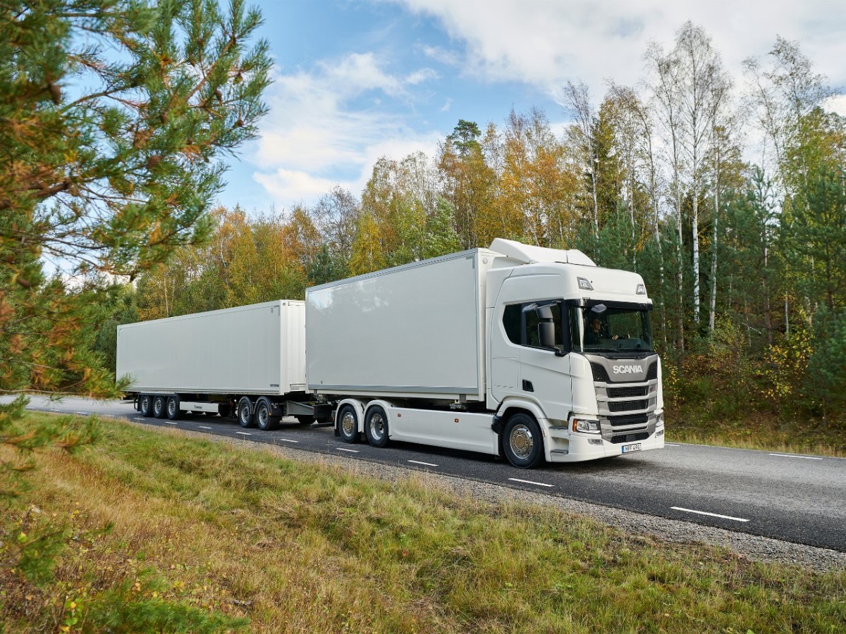 Retail, courier express and postal transport | Scania Global