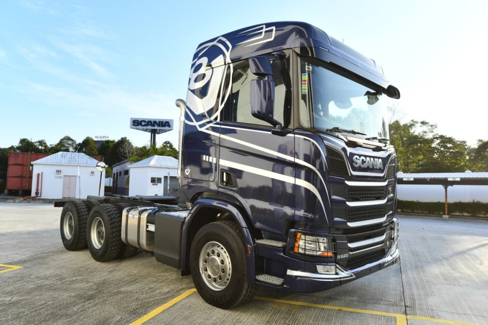 SCANIA DELIVERS FIRST EURO V NEW TRUCK GENERATION IN MALAYSIA AS PART ...