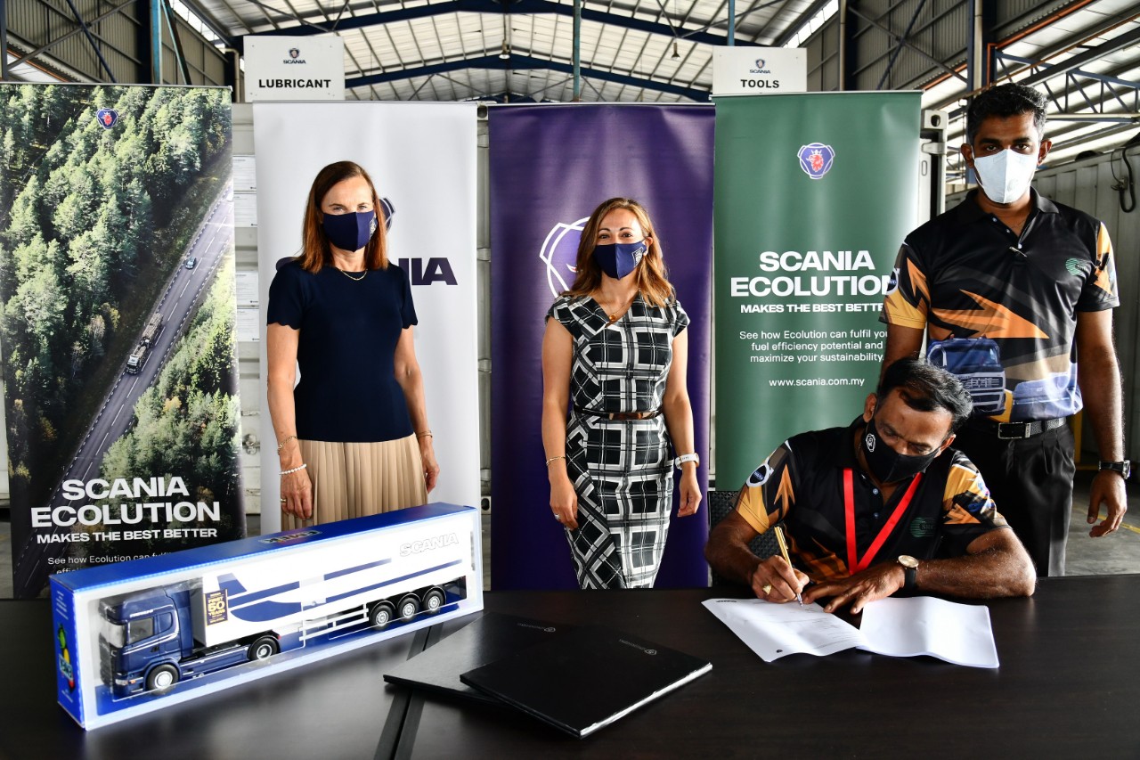 SR GEMILANG, THE FIRST TRUCK OPERATOR IN THE NORTHERN REGION TO SIGN SCANIA ECOLUTION | Scania ...