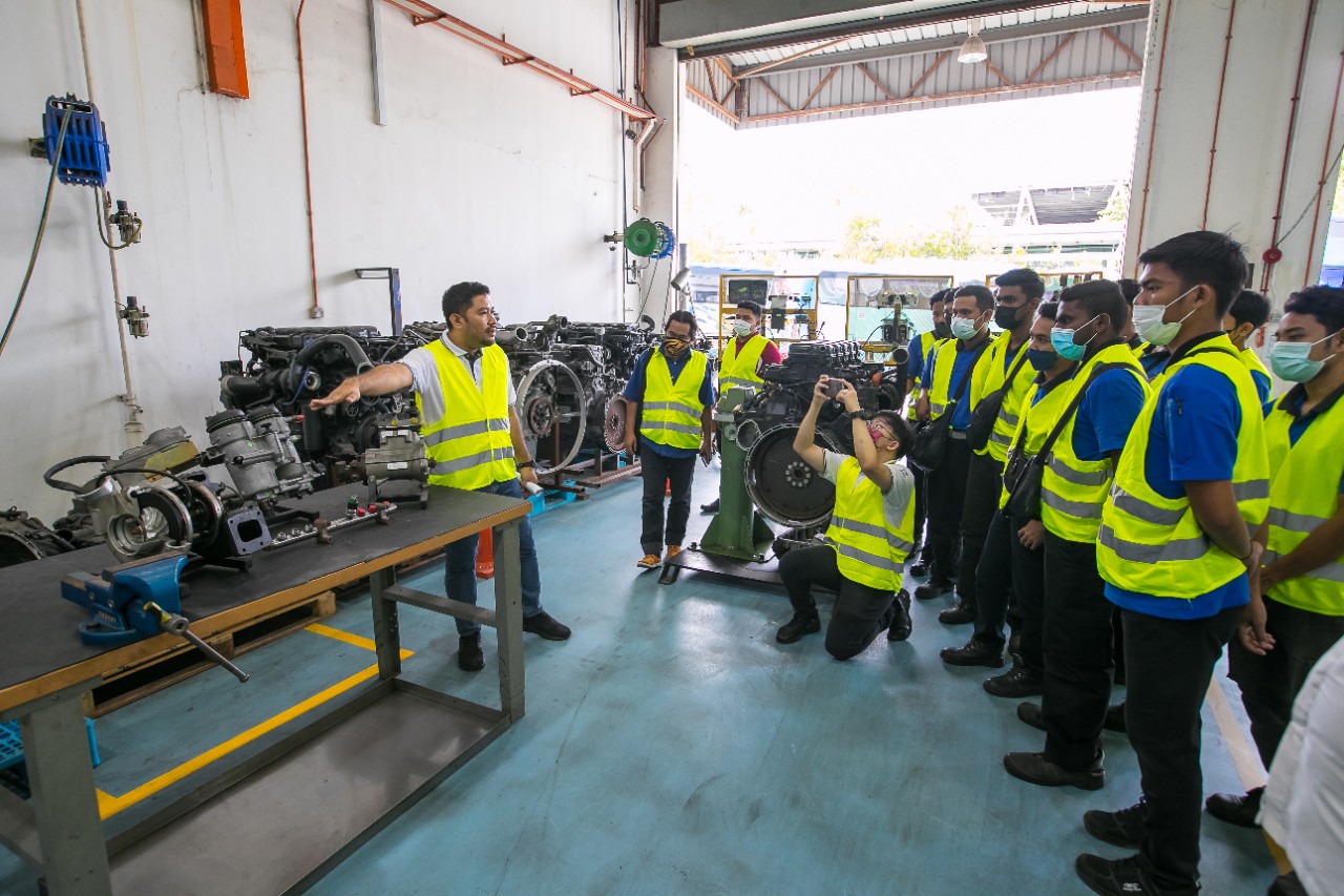 THE FUTURE TOP TEAM OF SCANIA SERVICES ARE IN THE MAKING | Scania Malaysia