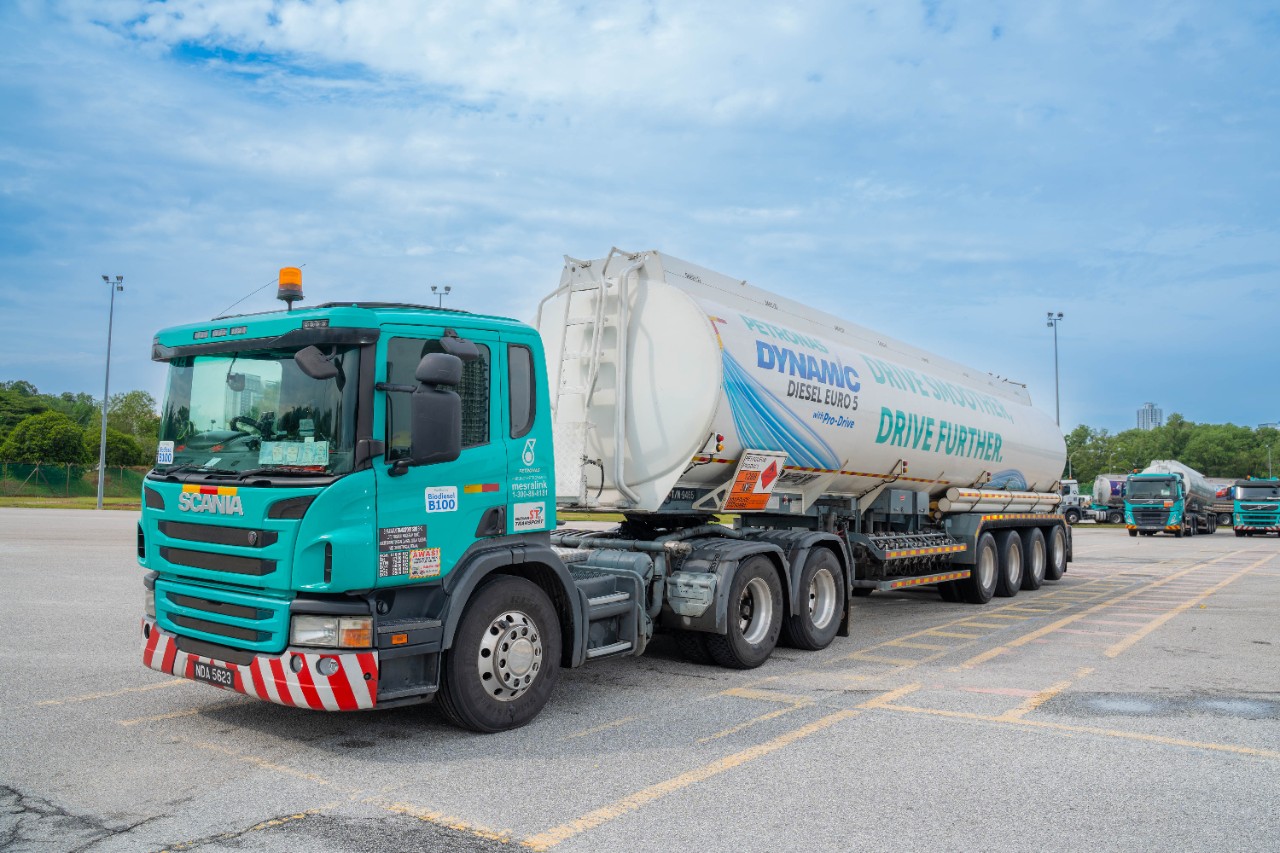 SCANIA WITH B100 BIODIESEL FROM PETRONAS PROVEN RELIABLE IN SHAZIMAN ...