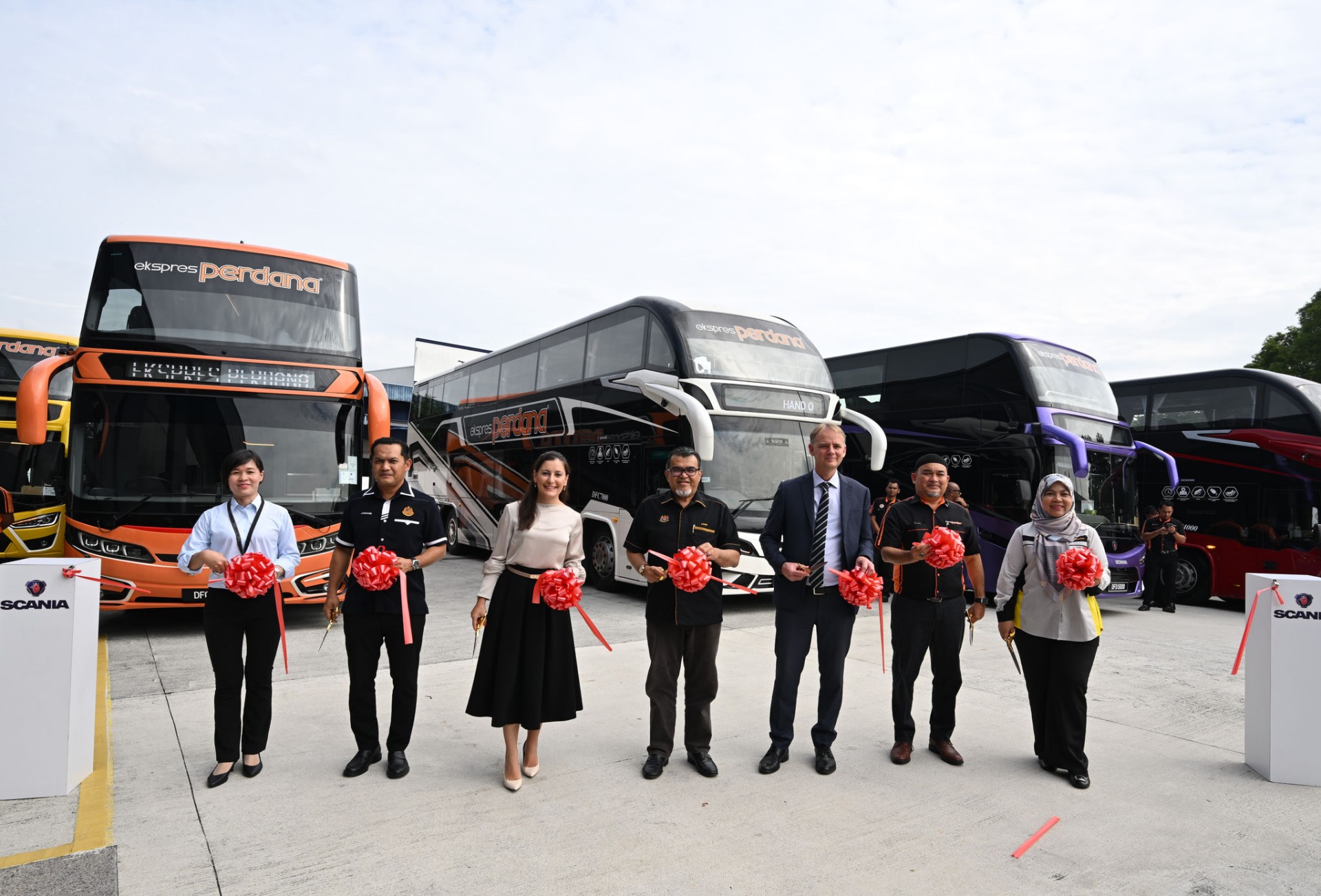 EKSPRES PERDANA EXPANDS ITS FLEET WITH THE FIRST SCANIA NEW BUS ...