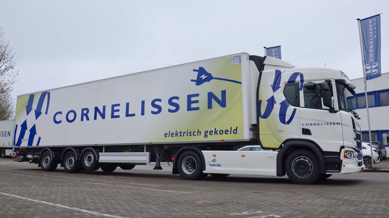 Cornelissen verduurzaamt wagenpark met elf nieuwe hybride-elektrische Scania’s | Scania Nederland