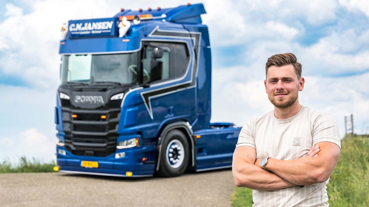 Casper Jansen begint als eigenrijder met Scania Super | Scania Nederland