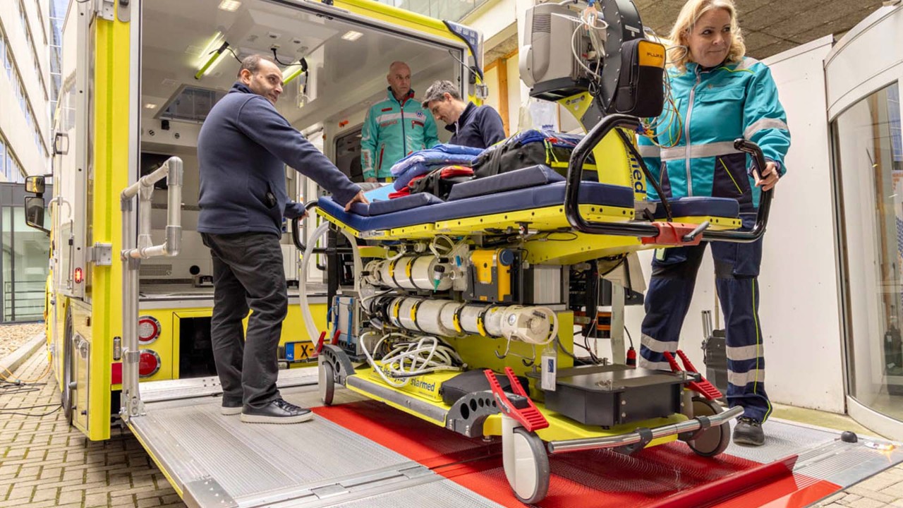 Limburgse Mobiele Intensive Care Unit op Scania chassis | Scania Nederland