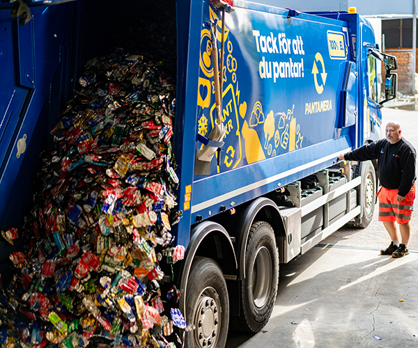 Renall - eldriven burksamlare | Scania Sverige