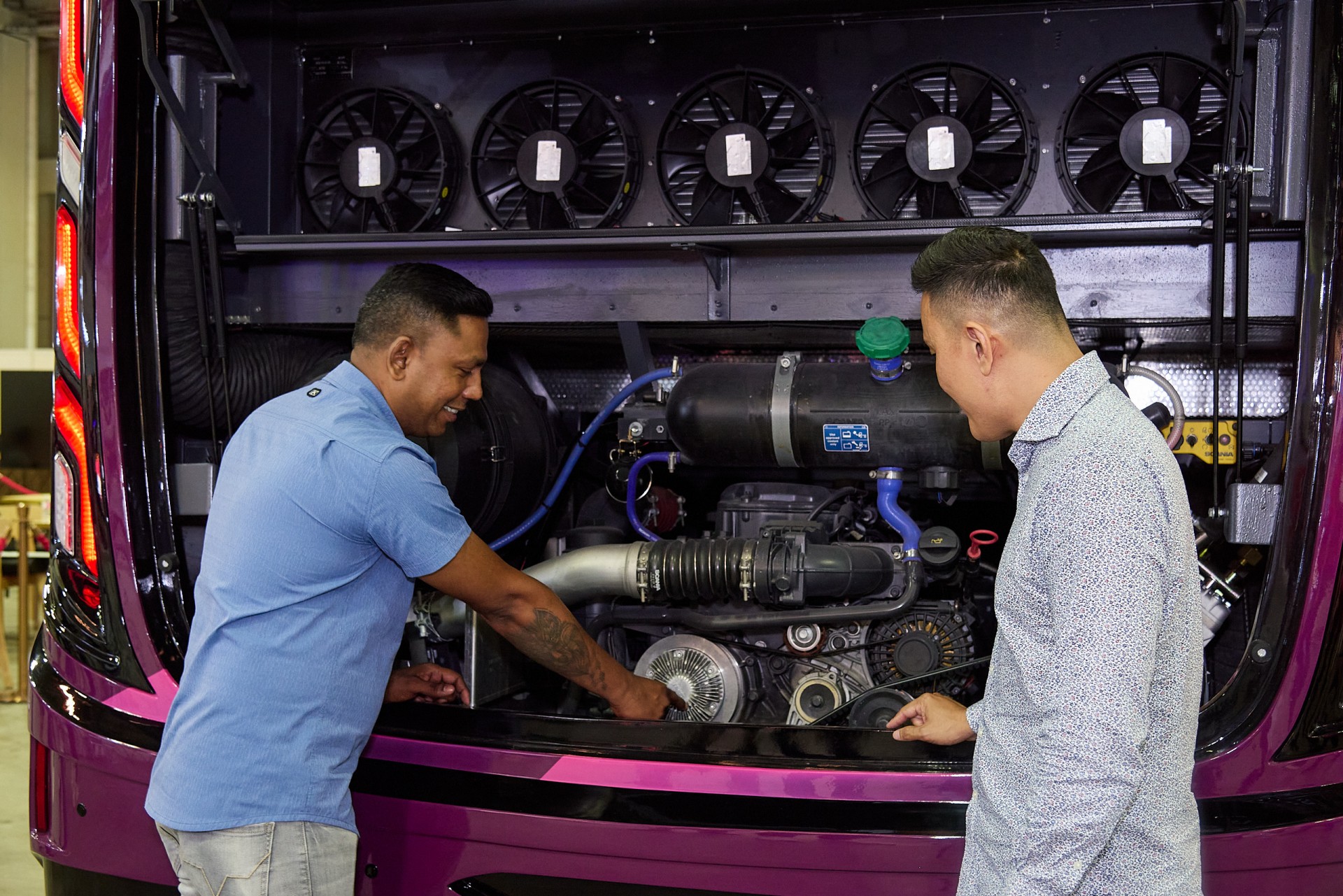 Leisure Frontier Group First to Own the Scania New Bus Generation ...