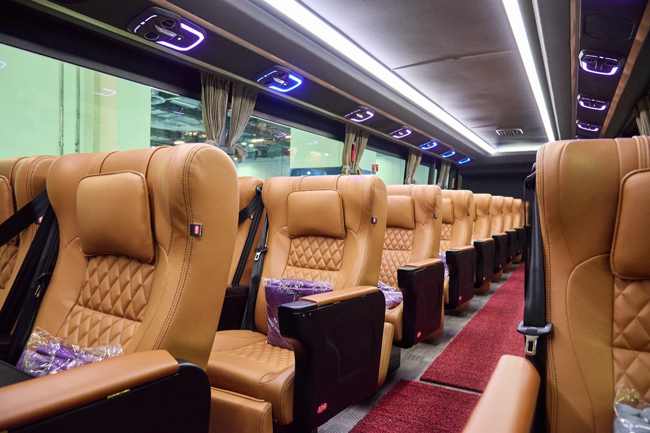 Leisure Frontier Group First to Own the Scania New Bus Generation ...
