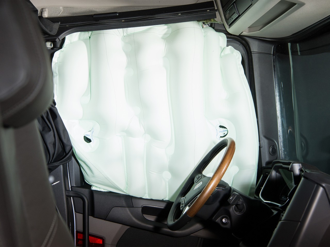 Airport transport | Scania United Kingdom