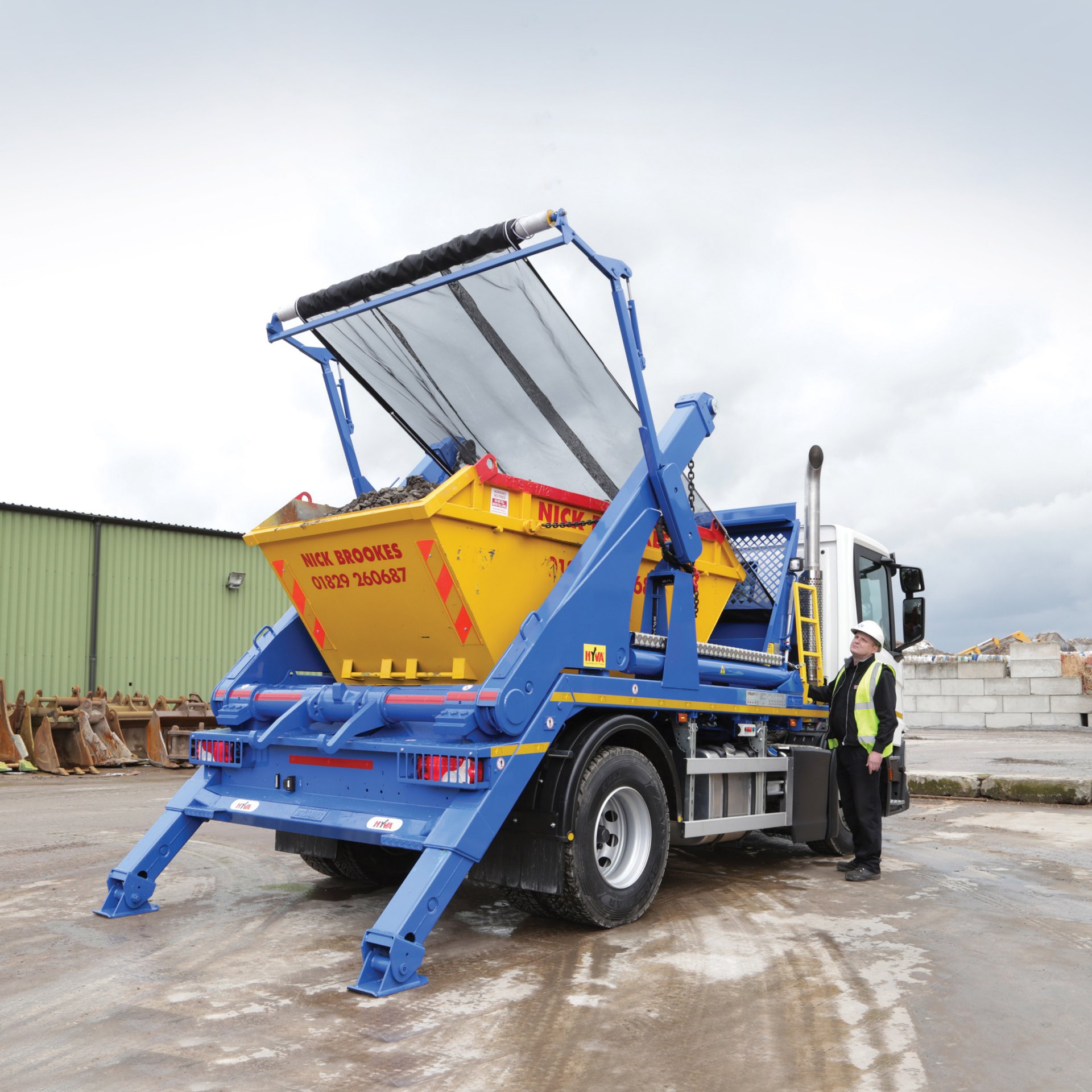 Skip Loader Trucks | Scania United Kingdom