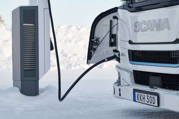 Scania batteries built to last for heavy transport | Scania Group