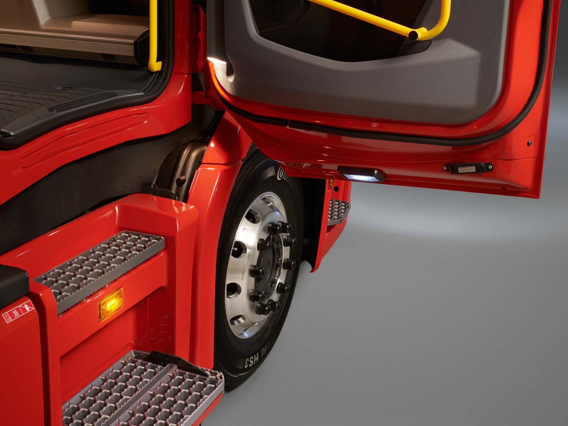 Scania CrewCab – Flexible & Safe Transport | Scania Group
