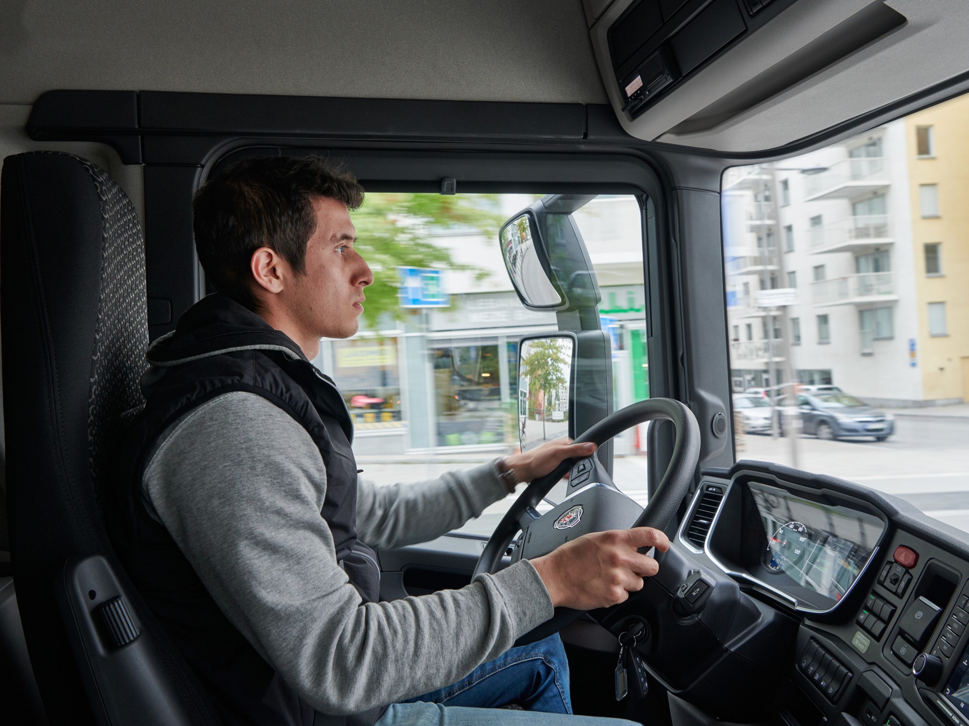 Scania P-series: Urban Power & Efficiency | Scania Group